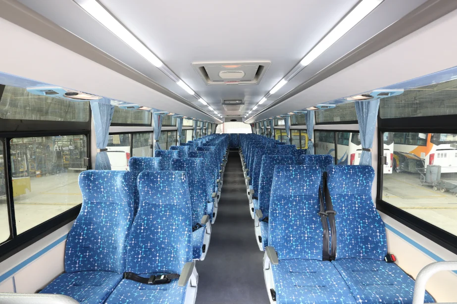Customized New Coach Bus New Buses For Sale 54 Seats Euro 2 Single Door ...