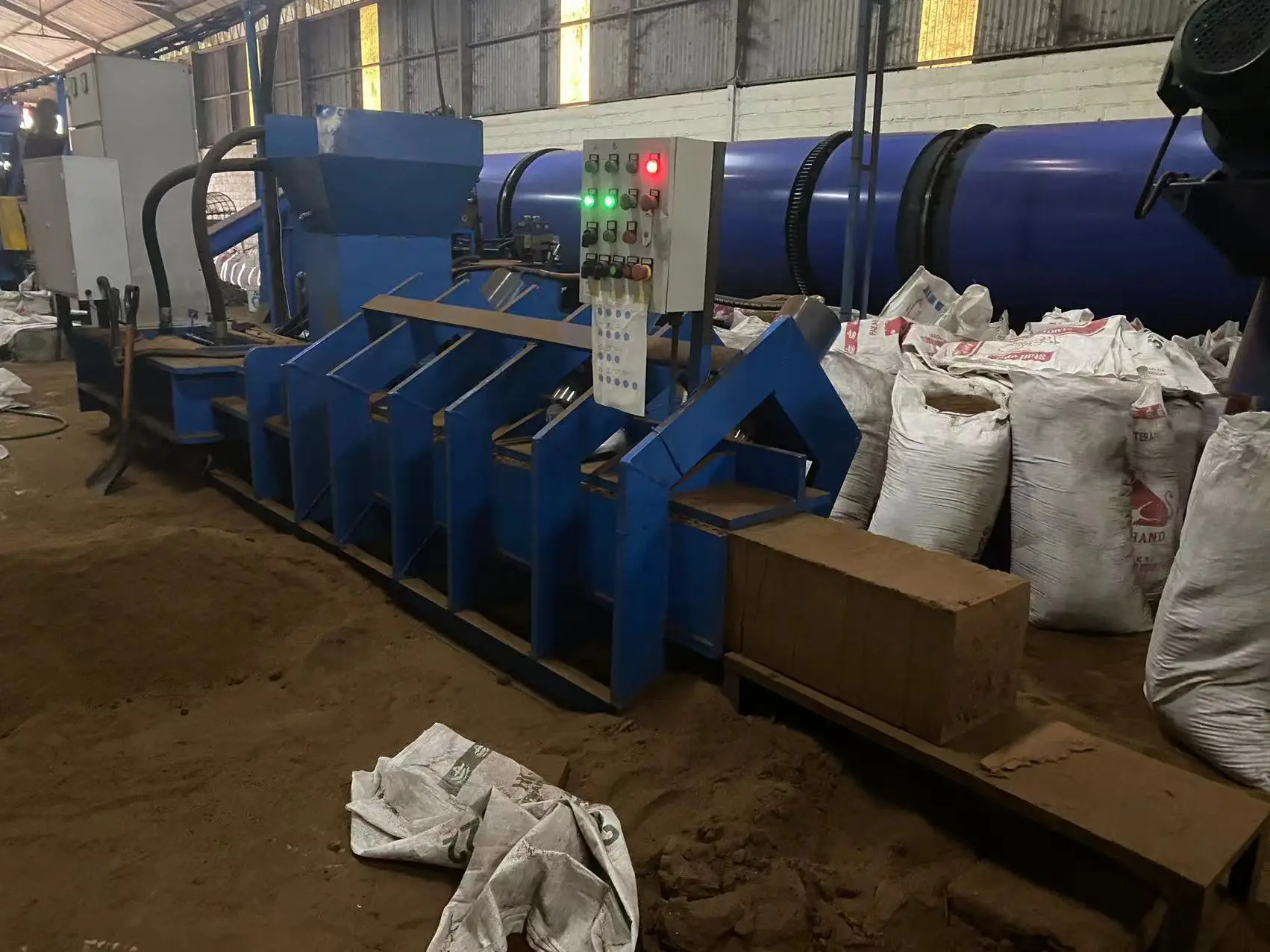Coir Pith Block Pressing Machine - Sri Lanka Coco Peat 5kg Blocks ...