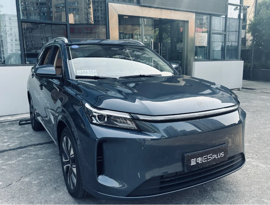 SERES DFSK E5 PLUS Hybrid SUV - 1300KM Range & Comfort