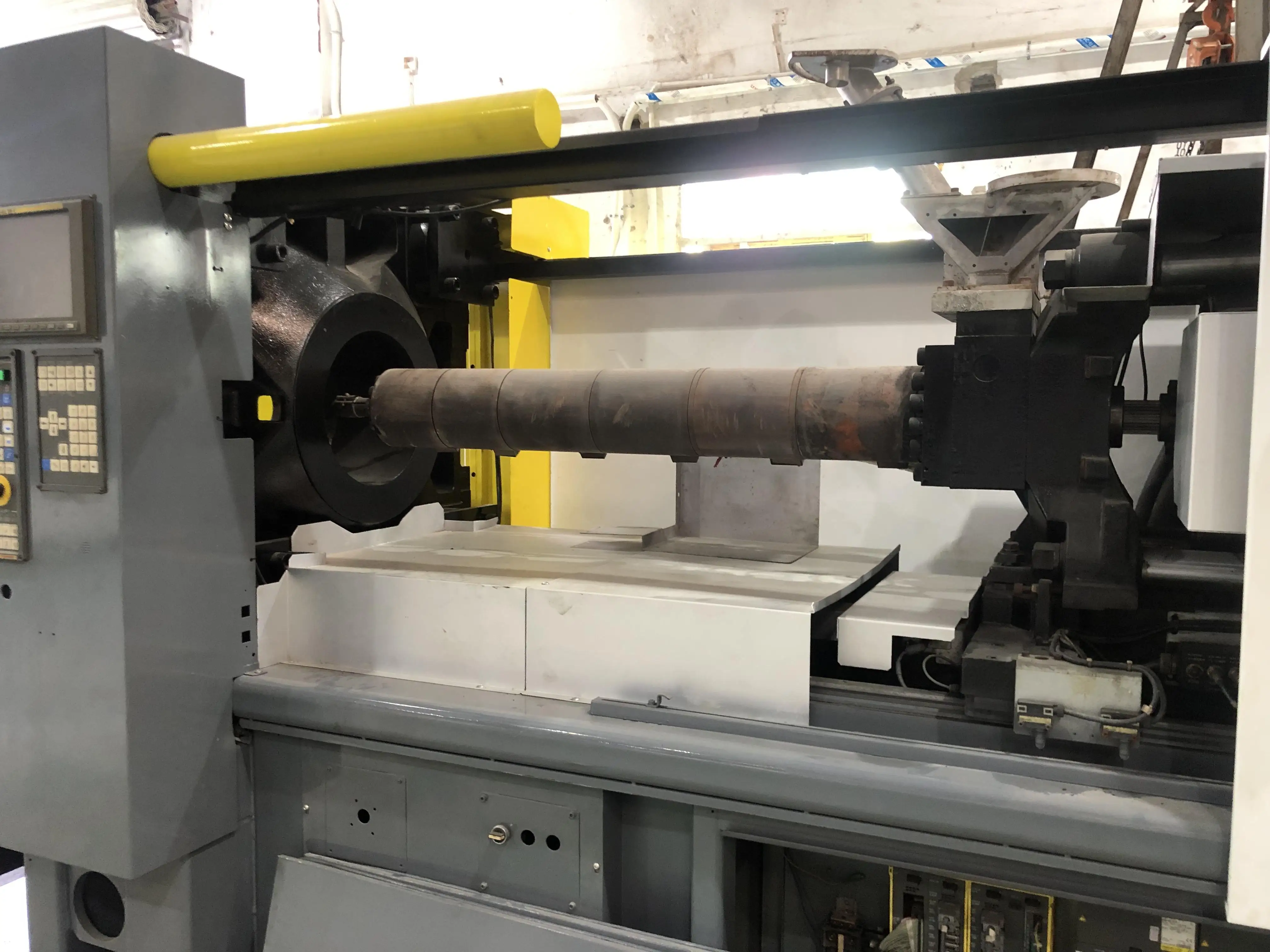 Alibaba.com: Used FANUC S-2000i250A Injection Molding Machine, 330 g/s ...