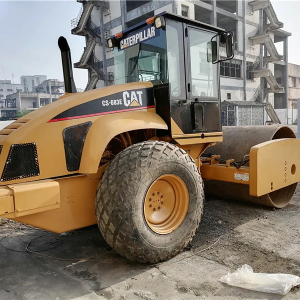 Original Japan Used Road Roller Cat Cs683e Construction Caterpillar ...