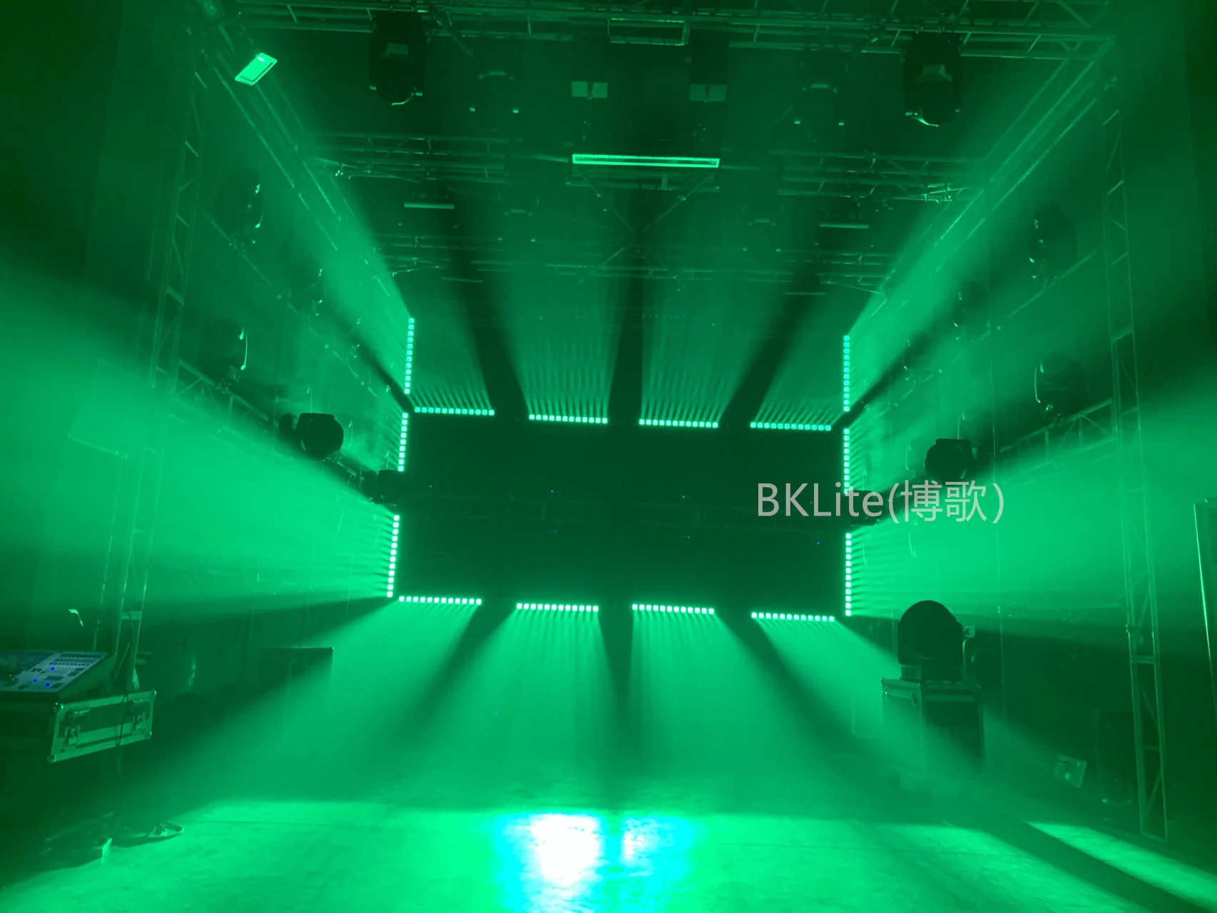 12x40w LED ZOOM Beam BAR - 50000 Hours Lifespan & RGBW Color