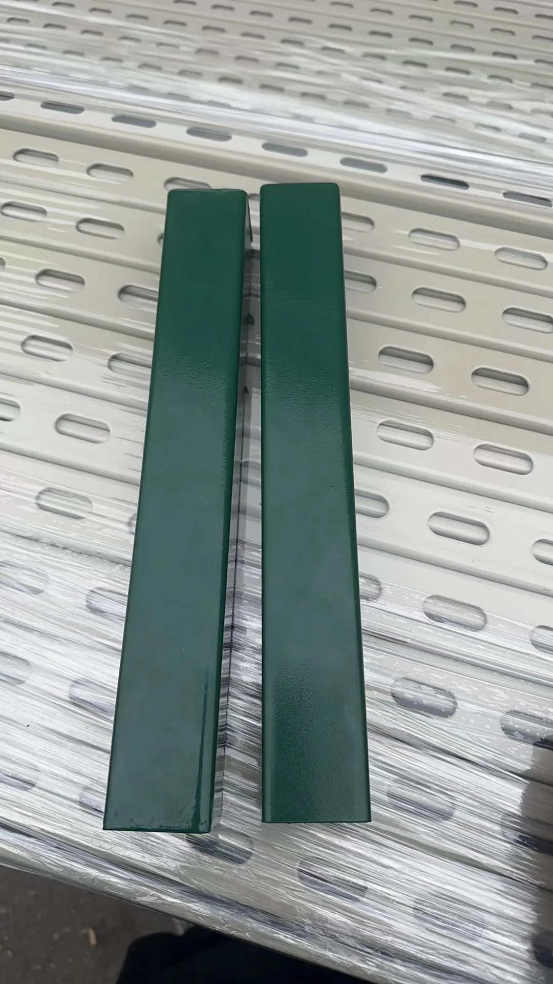 Standard Strut Green Steel Channel Hot Dip Galvanized Steel Slotted ...