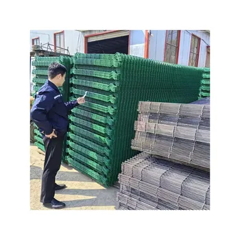 Outdoor Powder Coated Galvanized Roll Top Triangular Curved Welded Wire ...