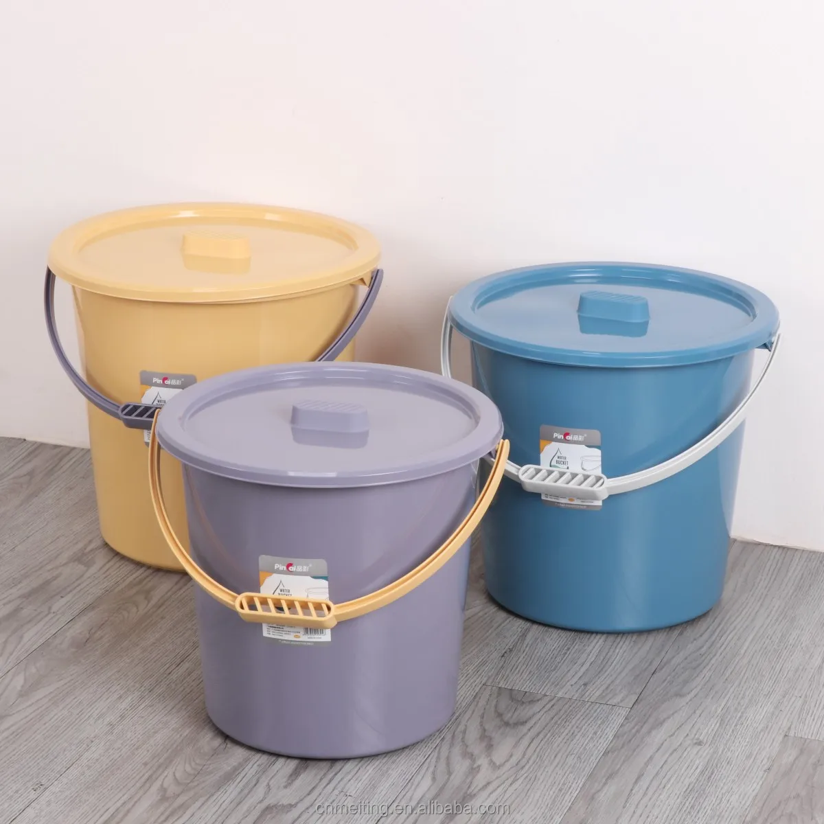 2023 New Arrival 17l 20l 24l Durable Water Pail Stackable Plastic Water ...