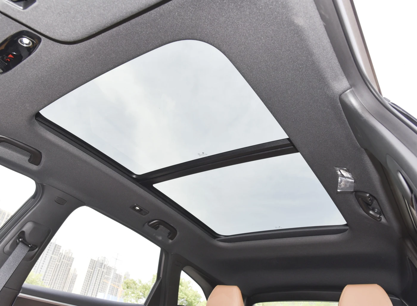 2023 Geely New Version Hybrid Suv With Sunroof Intelligent Cockpit Cltc ...