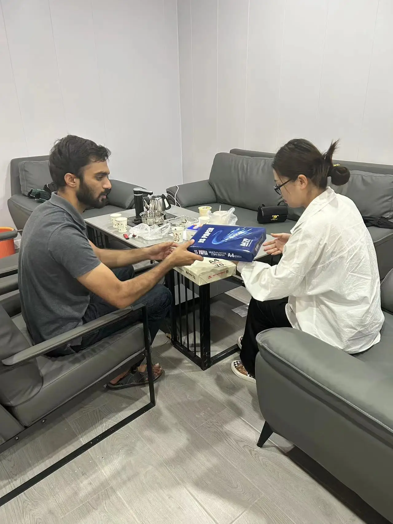 Oem Handwriting A4 Size Paper 70 Gsm 80g 75g Office Printing Copy Paper ...