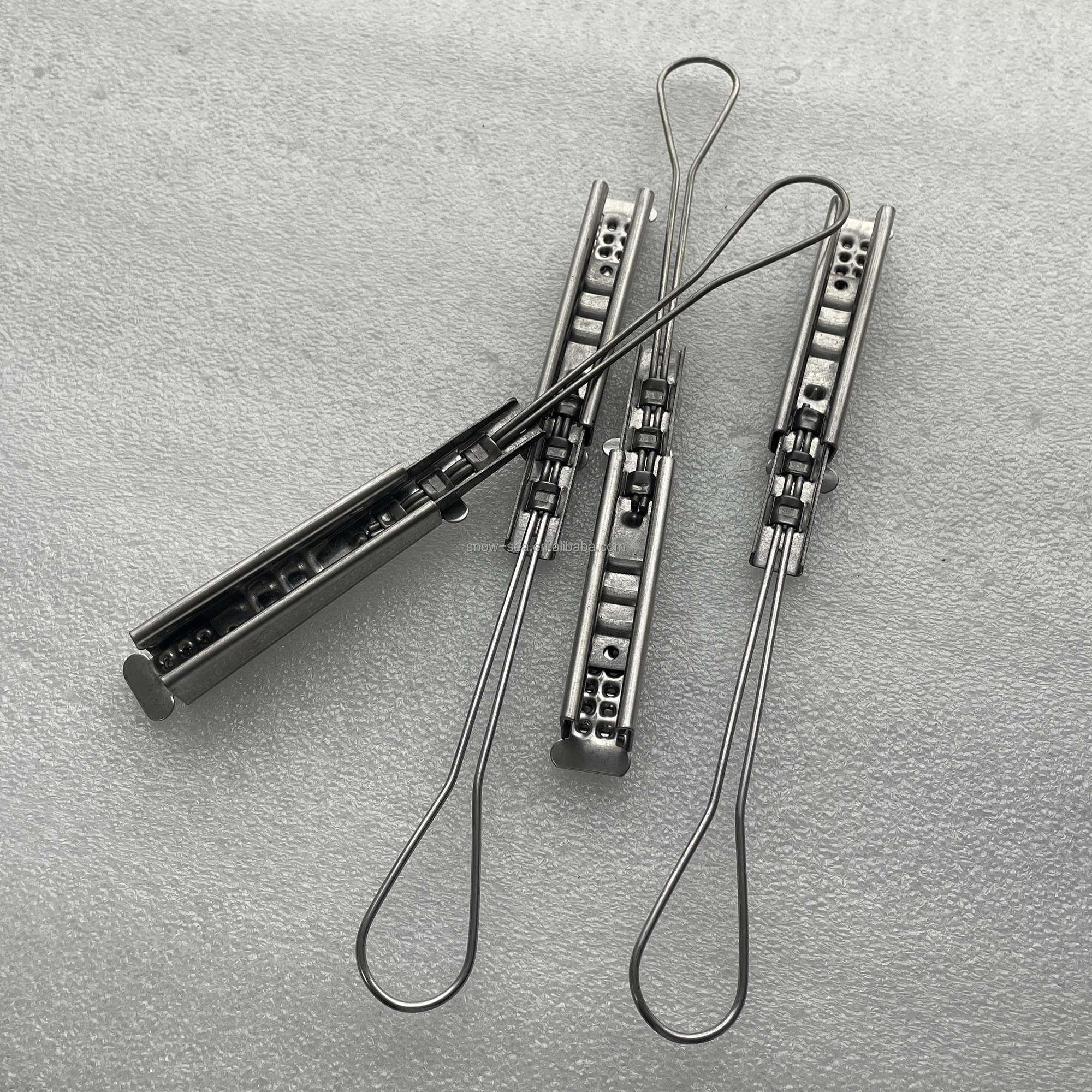 Stainless Steel FTTH Clamps for Secure Fiber Optic Cables