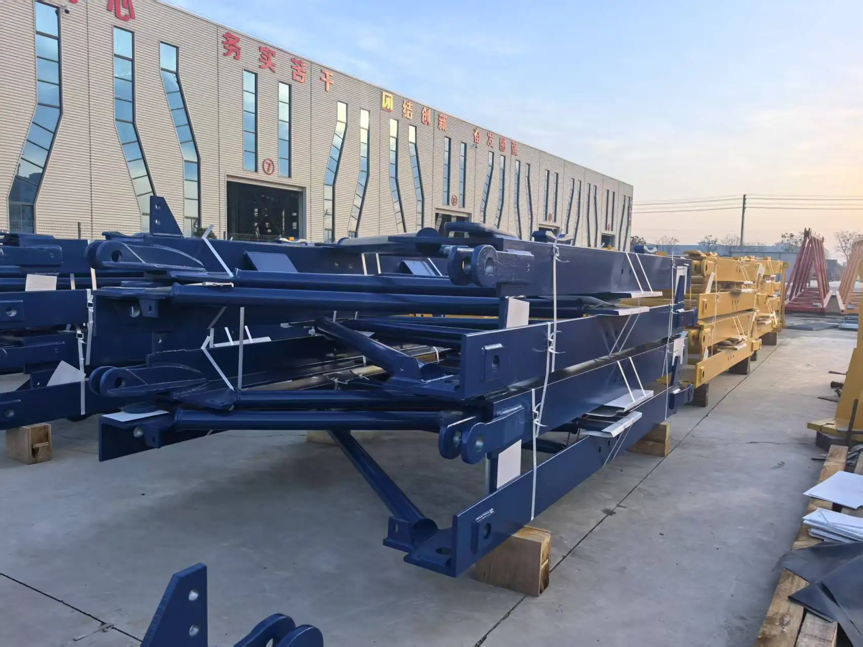 Hydraulic Cylinder Tower Crane 25T Flat Top Tower Crane Model Topless ...