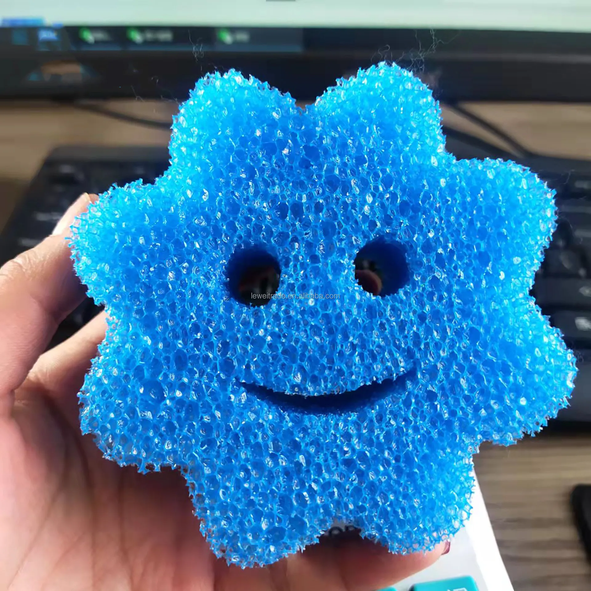 Smile Sponge - Happy Face Dish Scrub for Kitchen Cleaning