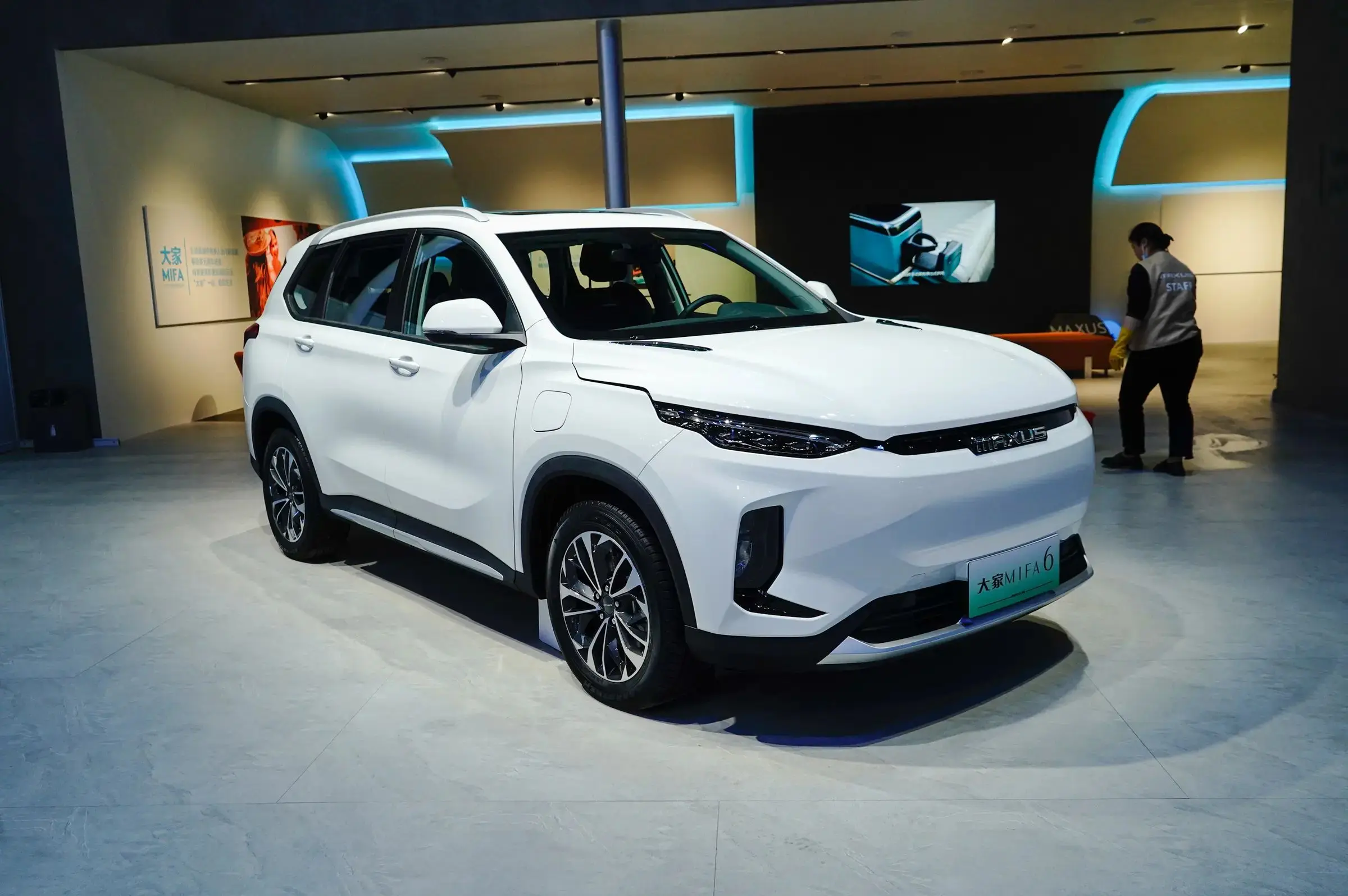 Used 2022 Maxus Mifa 6 Electric Car Adult Fast Charge Cltc 520km New ...