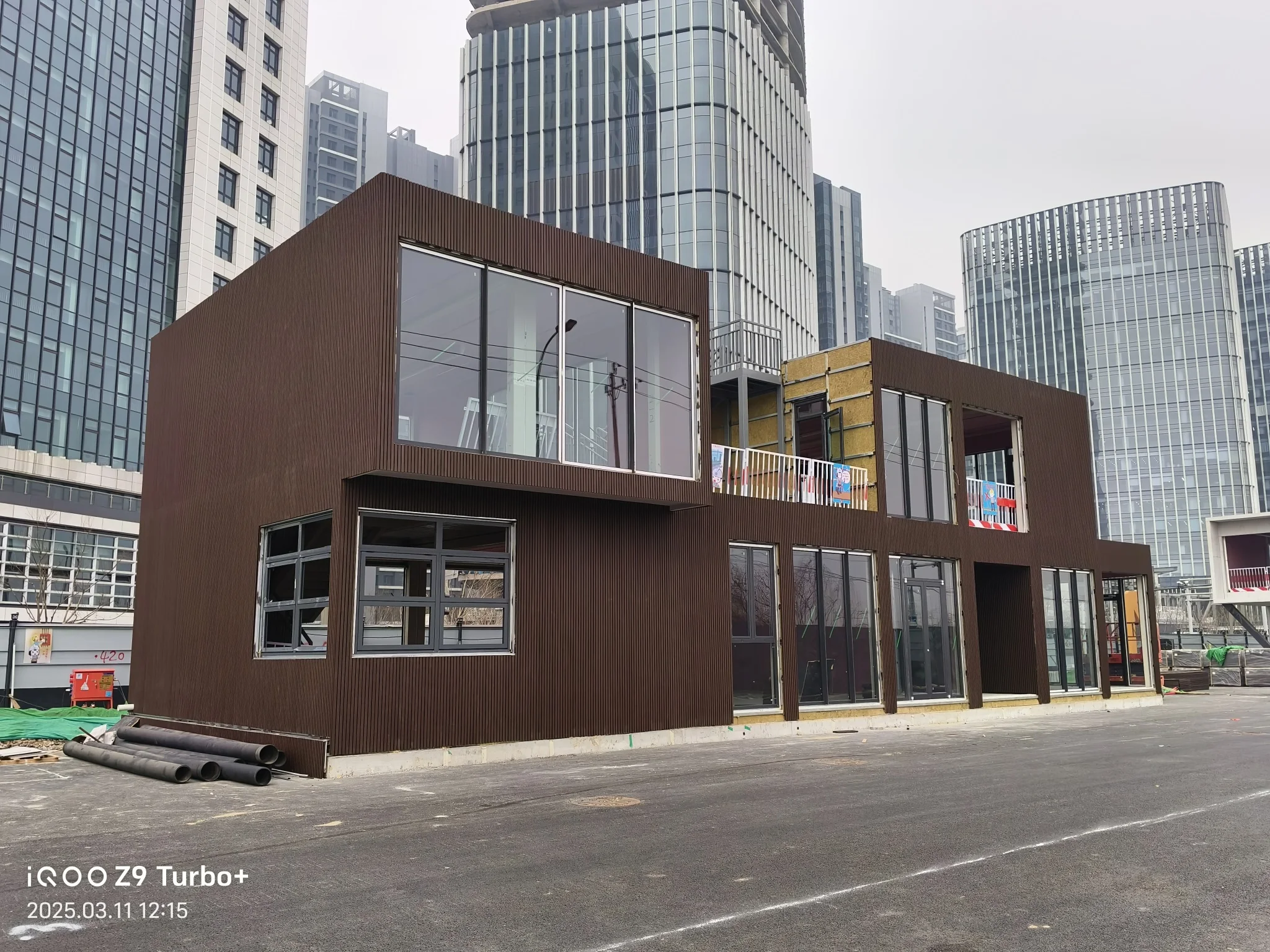 Apple Cabin - Prefab Modular Container Retail Store Building
