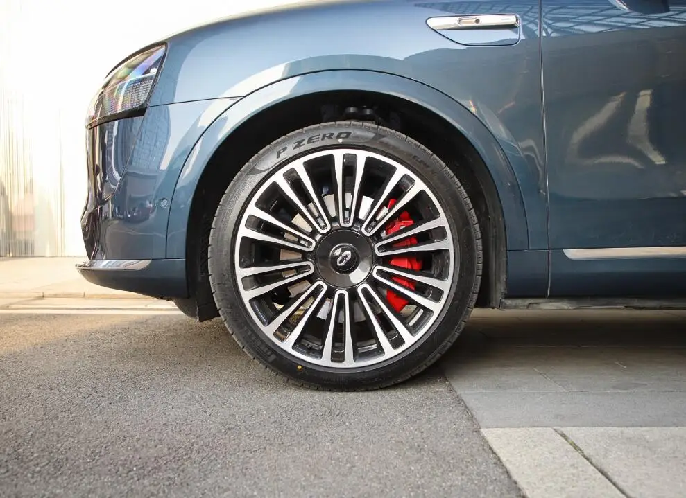 AITO M9 - Premium EV Car for Adults with 42/52/100 Battery Capacity