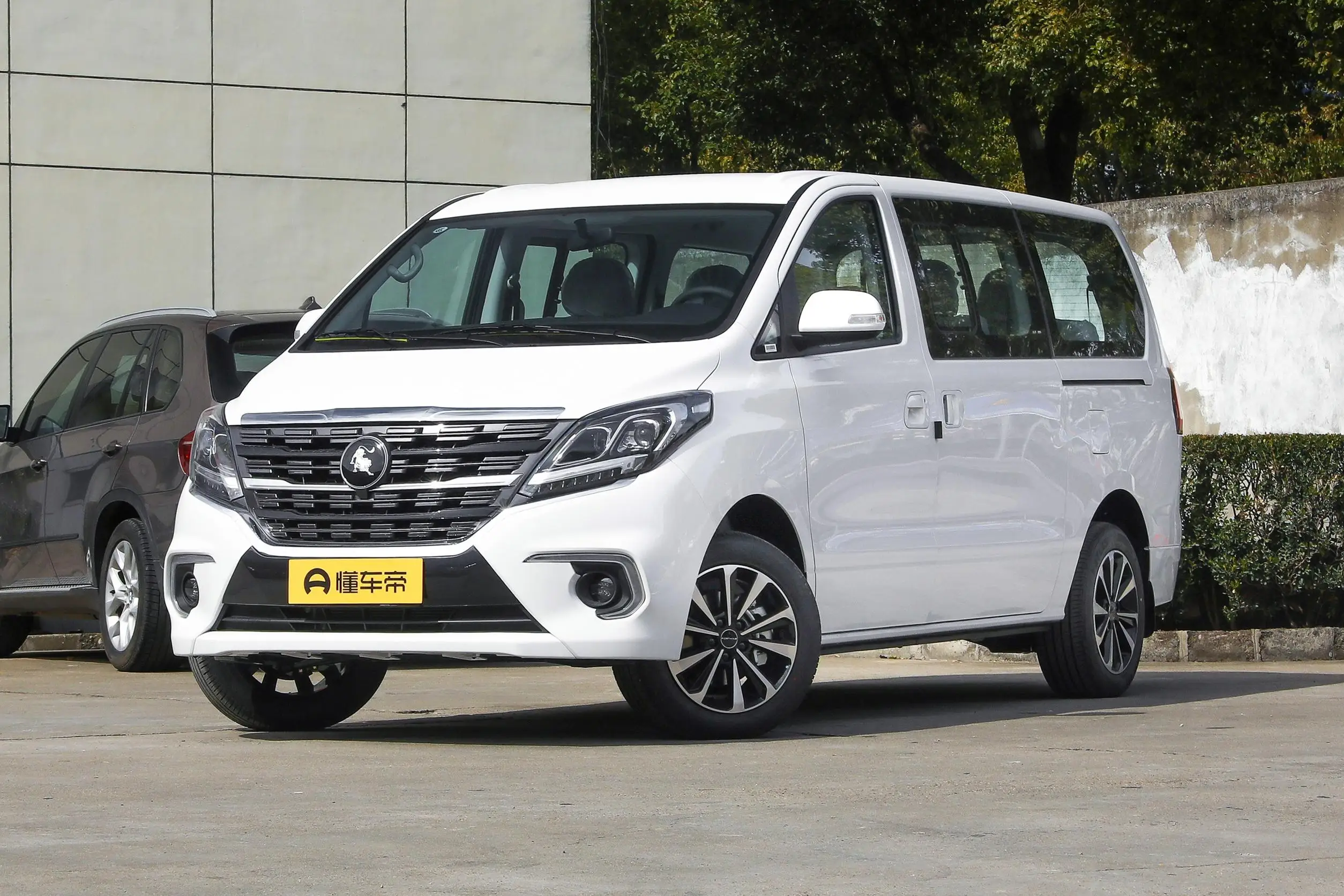 Dongfeng Fengxing M7 2022 Lord Model 2.0t Automatic Piaget Edition Mpv ...