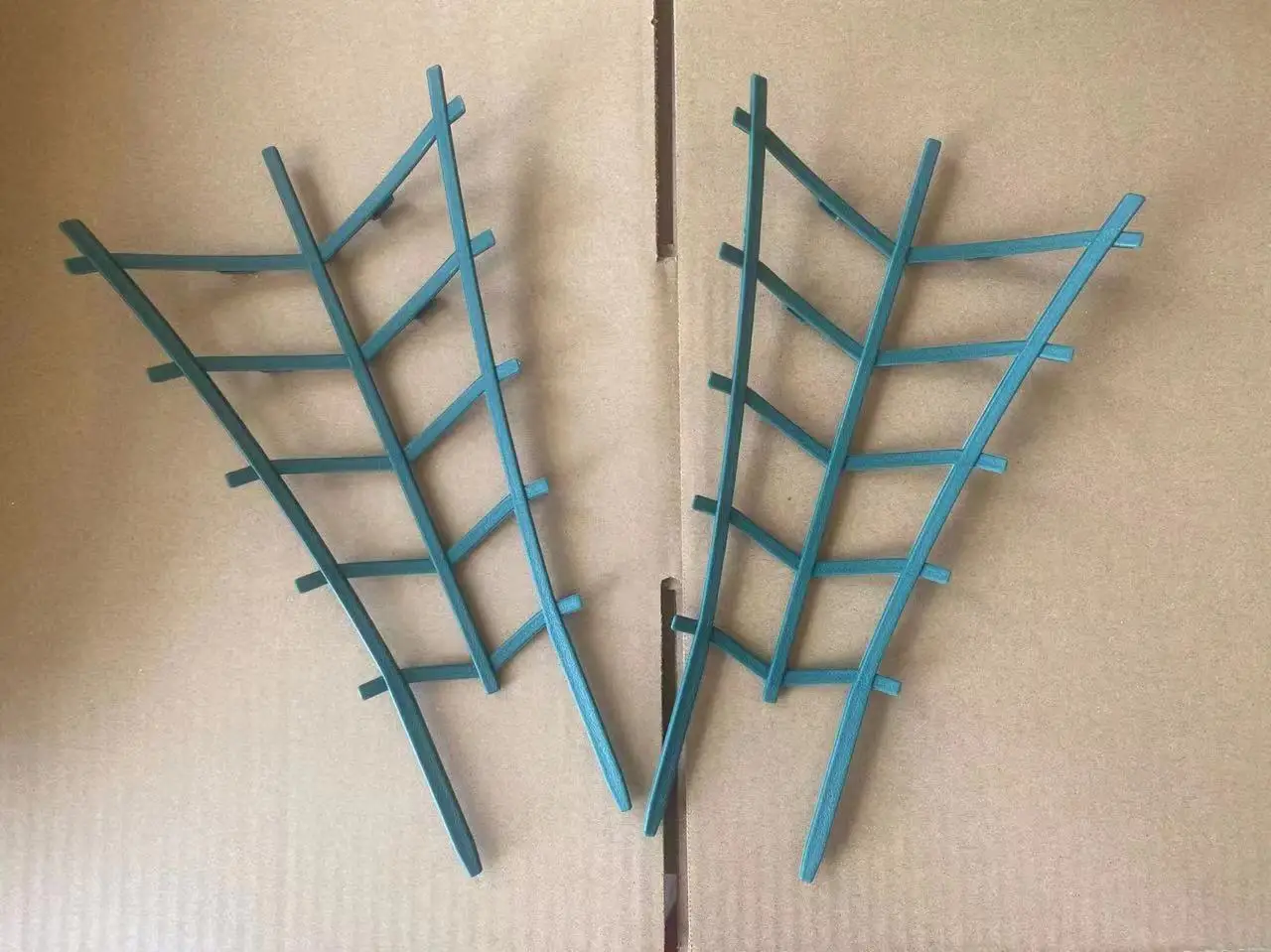 Plastic Coated Steel Flower Vegetables Decorative Trellis Bracket Plant ...