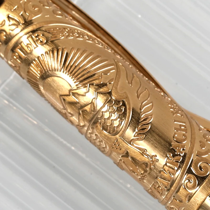 Luxury Golden Fountain Pen with Etched Design - Ideal for Business ...