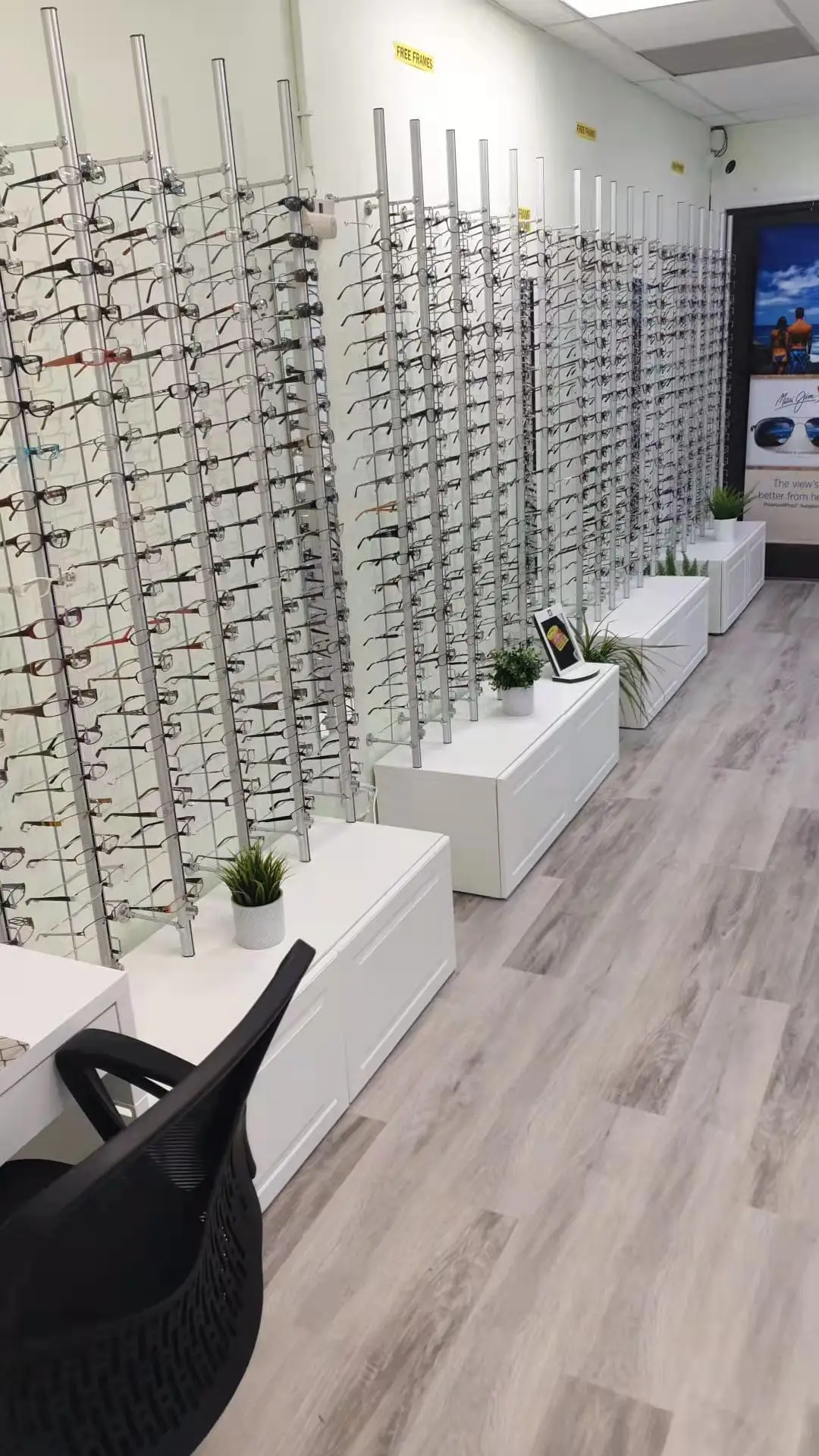 Wholesale Aluminum Alloy Lockable Glasses Wall Mounted Eyeglasses ...