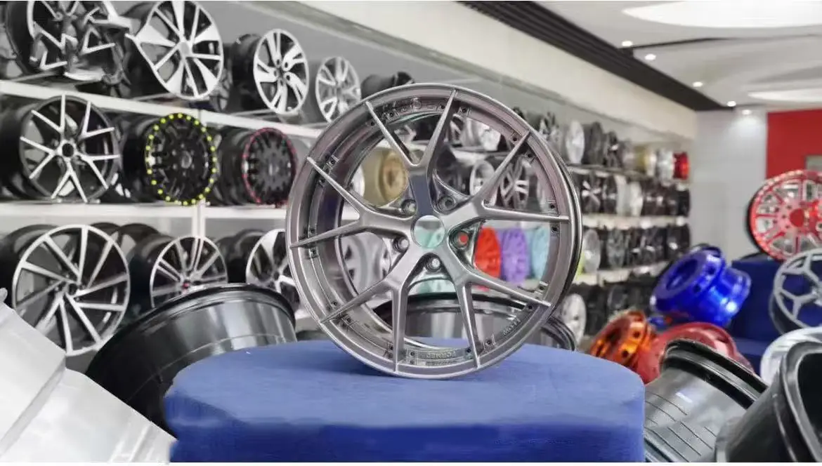 Custom Forged Aluminum Wheels by JJS Rims - 18 to 22 Inch