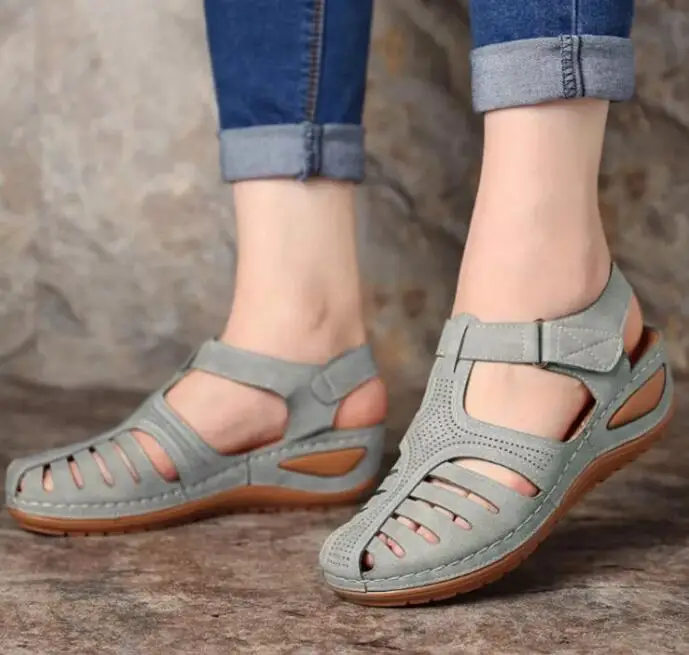 Durable Platform Sandals by CJ - Perfect for Spring/summer