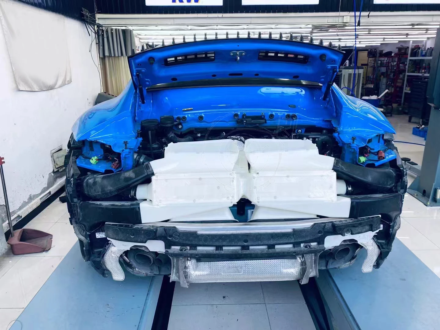 CNC Machined Billet End Tanks Intercooler for 992 Turbo