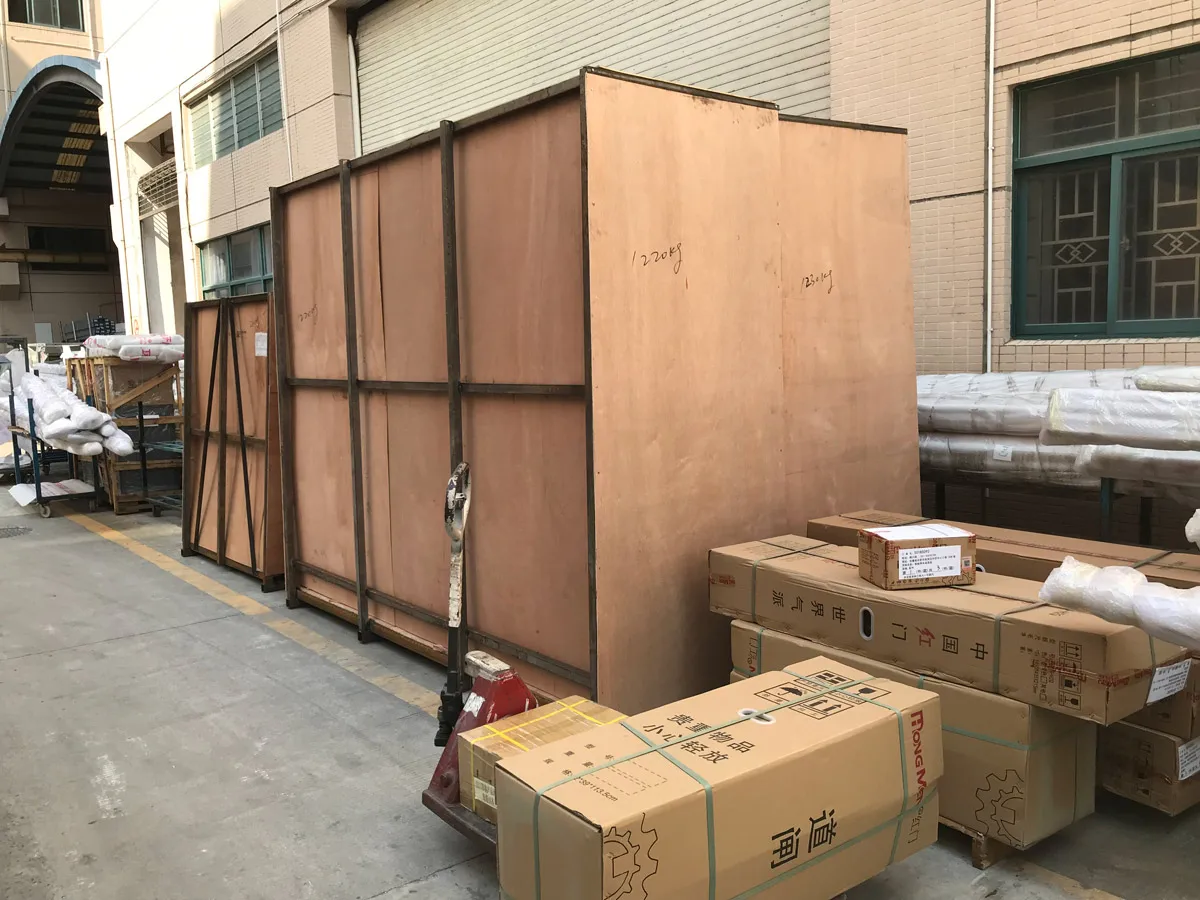 Sliding Gate for Warehouse Entrance - Durable & Efficient