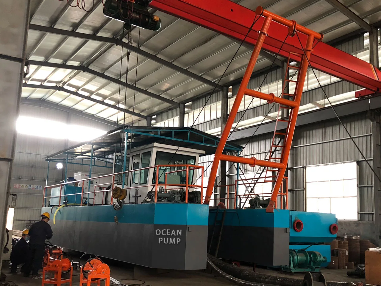 Slurry Suction Pump Boat With Discharge Dredging Hose And Pipeline ...