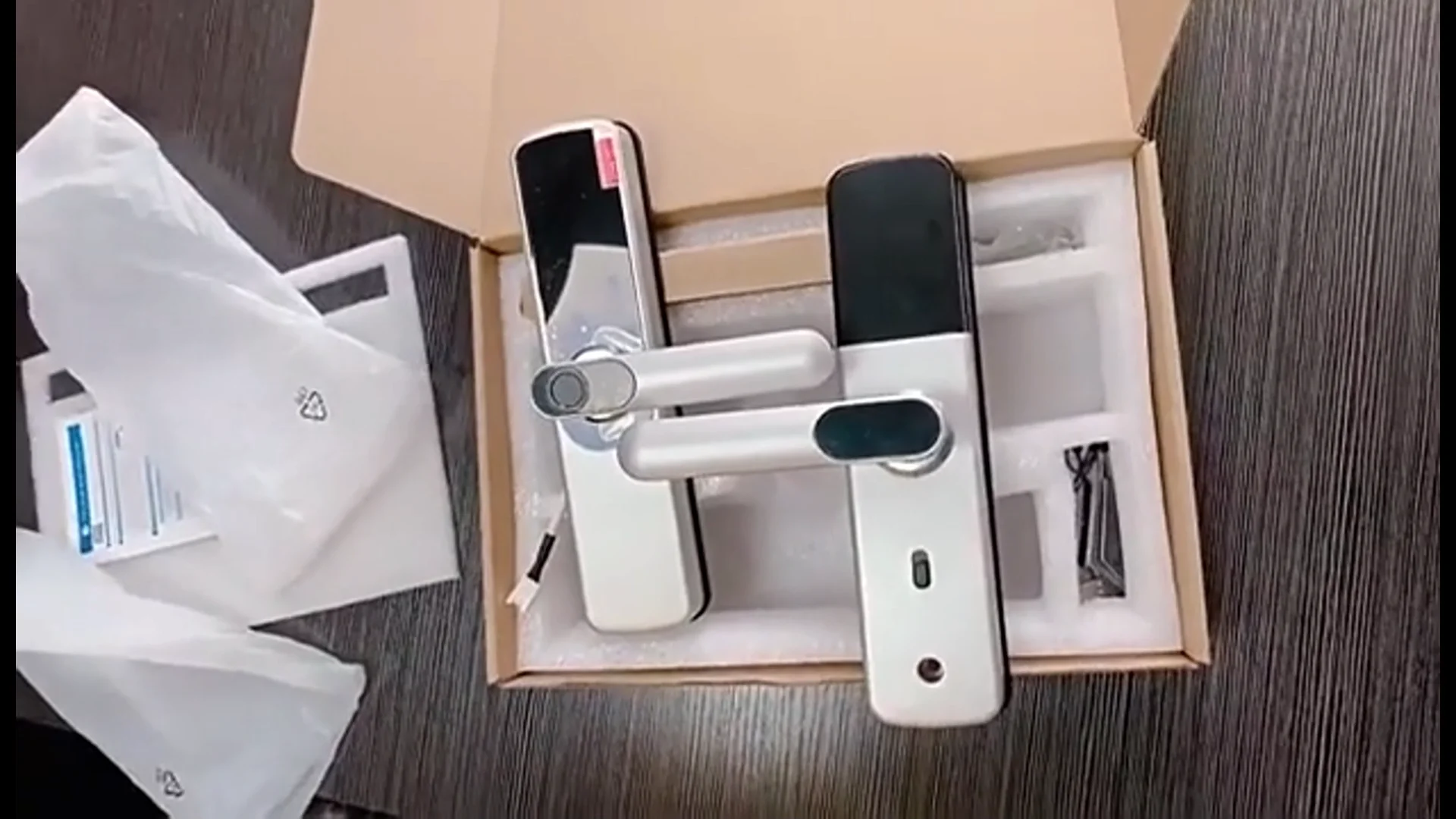 Smart Wifi Lock Rfid Card Door Lock European Fingerprint Door Handle ...