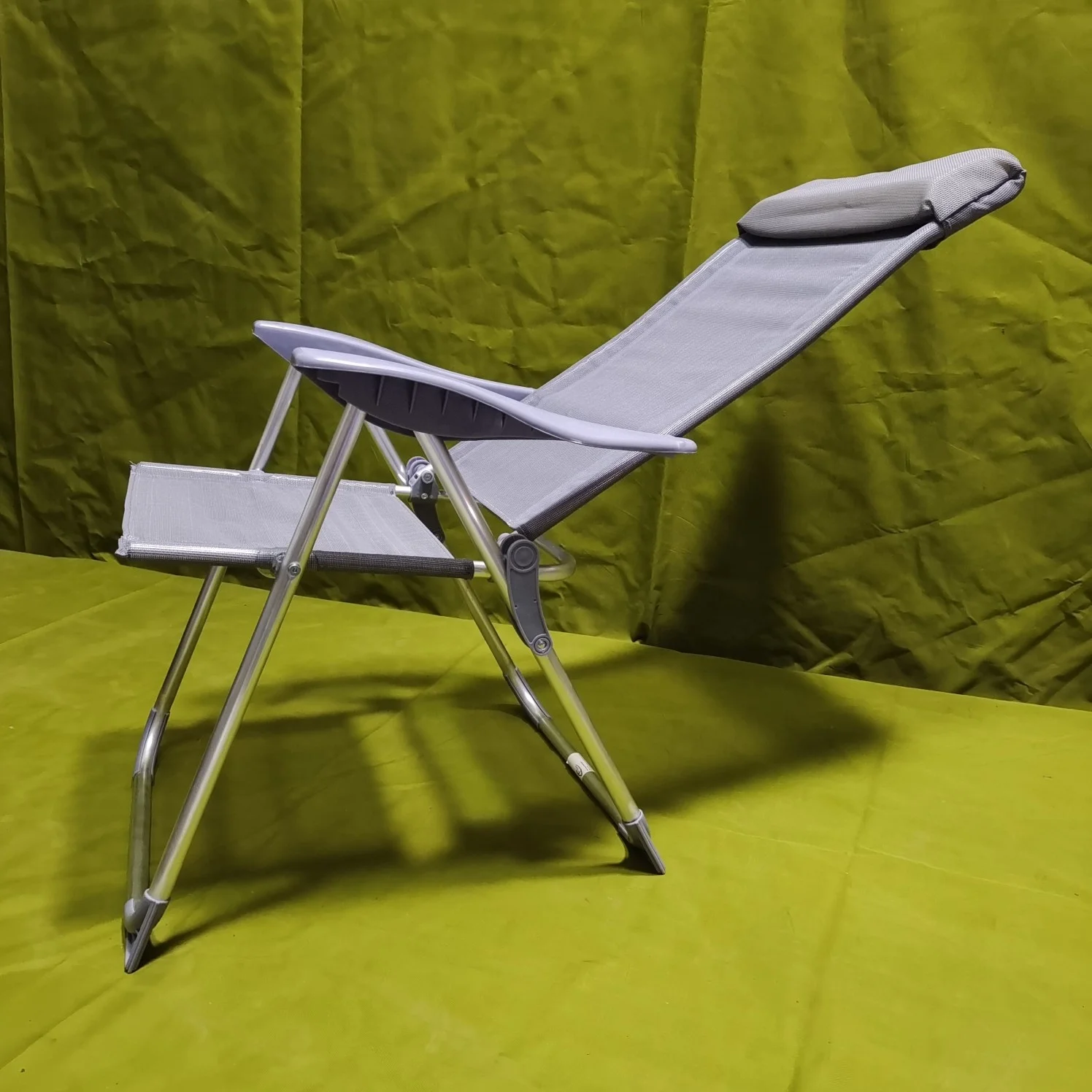 Polar Everest Multi Gears Folding Camping Beach Deck Chair Adjustable ...