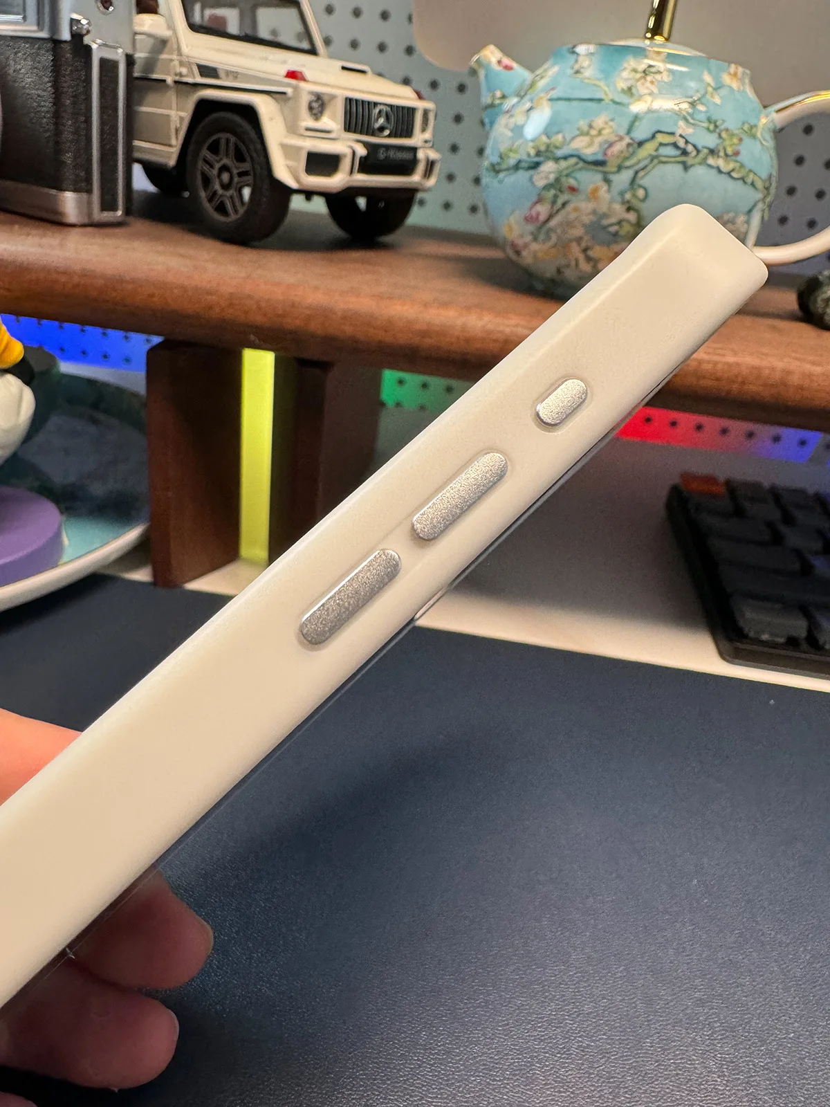 Ailestecca DIY E Ink Screen Display Phone Case for Iphone