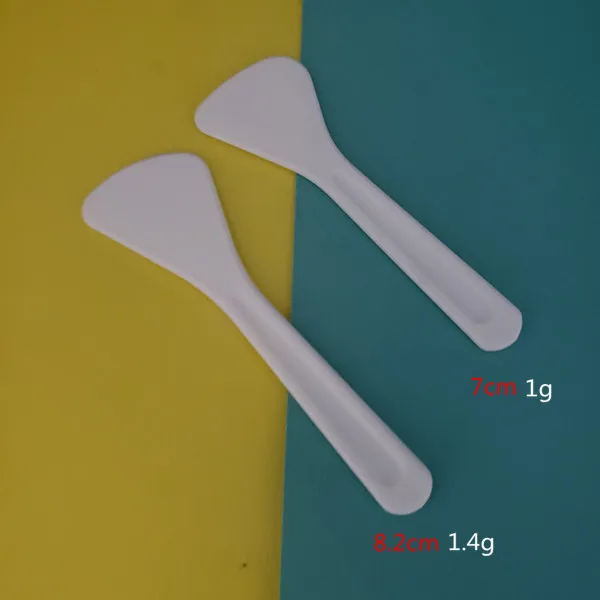 7cm 8.2cm PP Plastic Cosmetic Spatula - Fan Shaped Tool