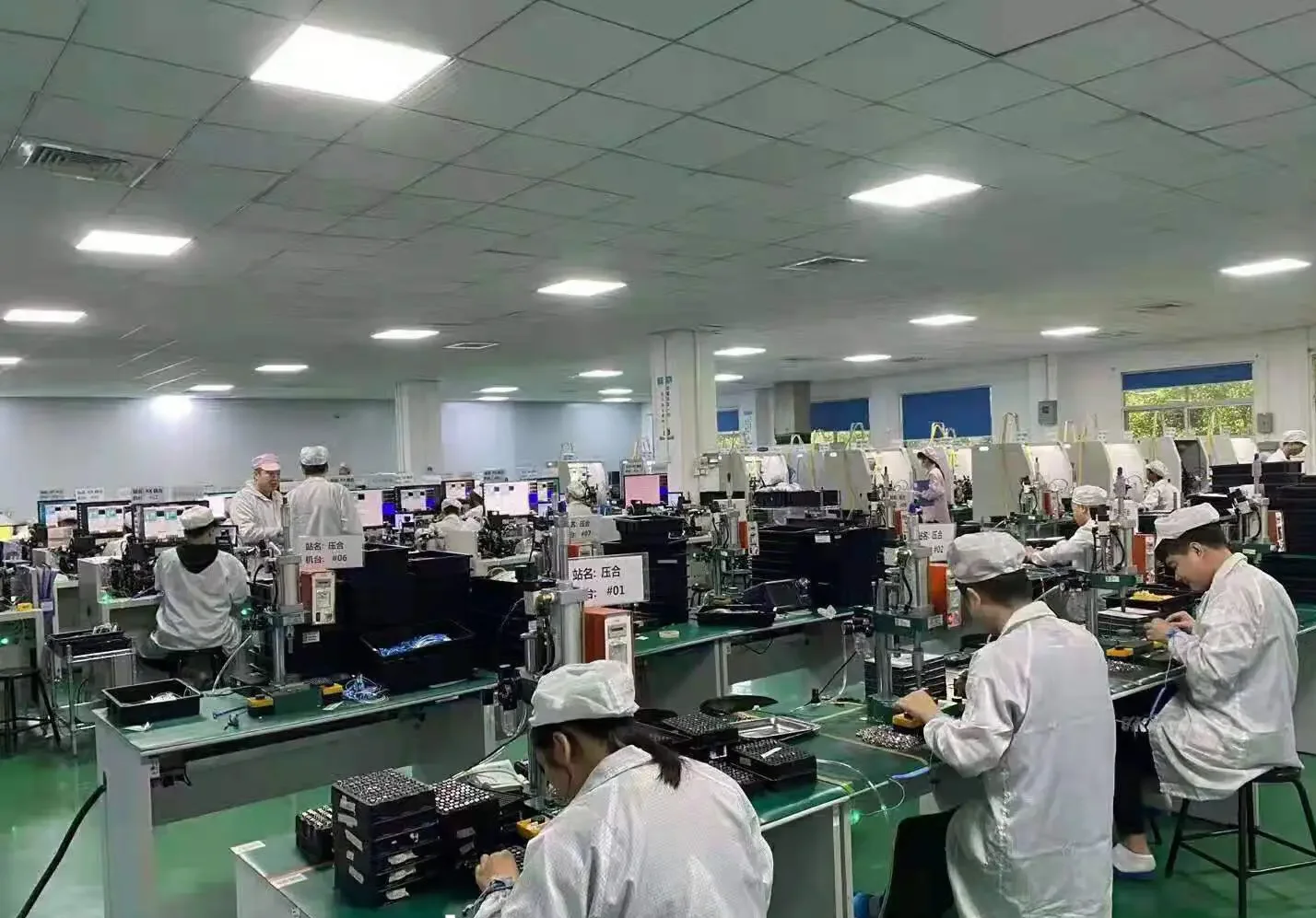 Moc3063 Three-terminal Bidirectional Triode Thyristor Driver ...