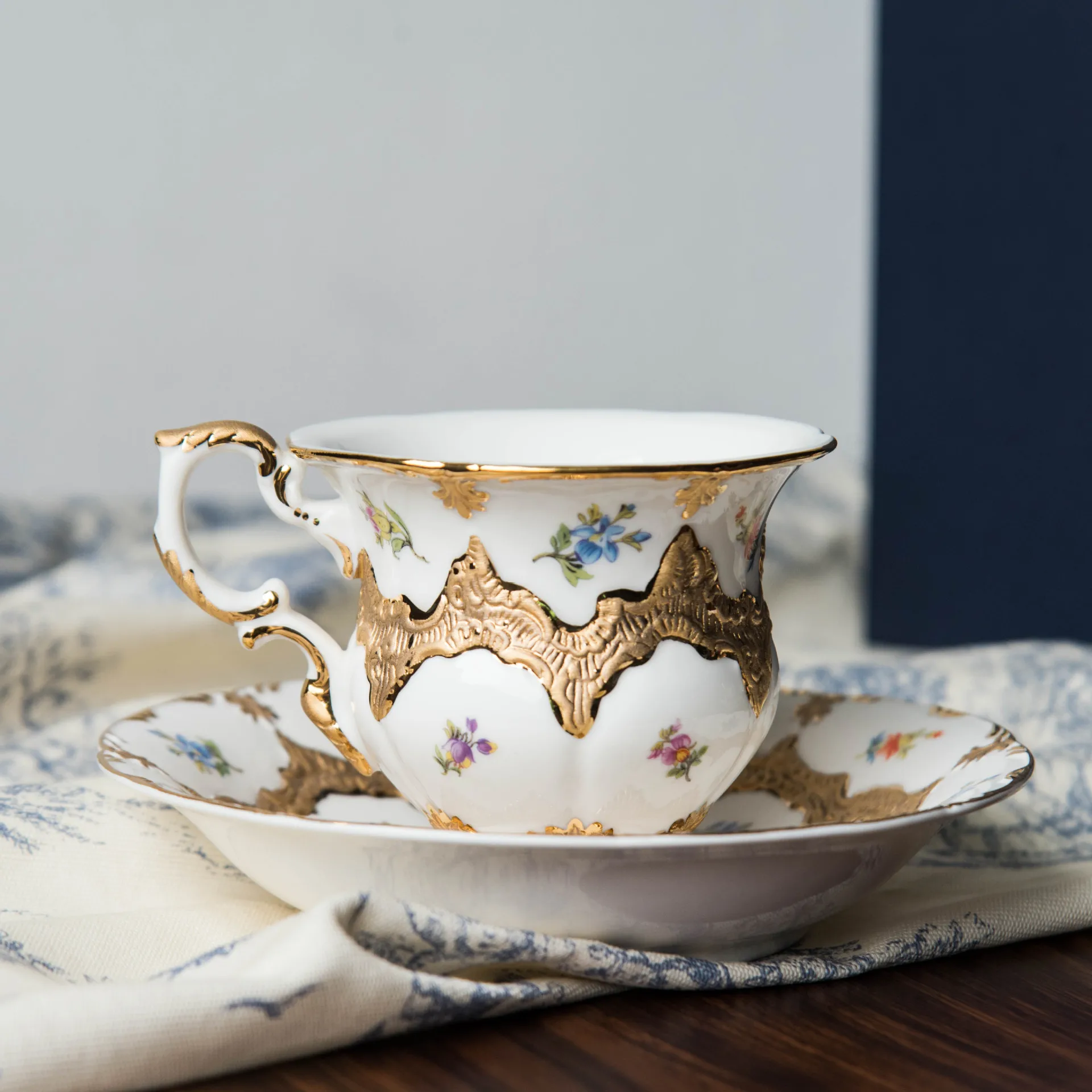 Luxury Hand Painting Real Gold Tea Cups Set Royal Handmade Tea Cup And ...