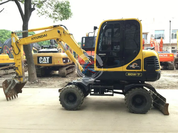 6 Ton Hydraulic Backhoe Wheel Heavy Equipment Hyundai R60W