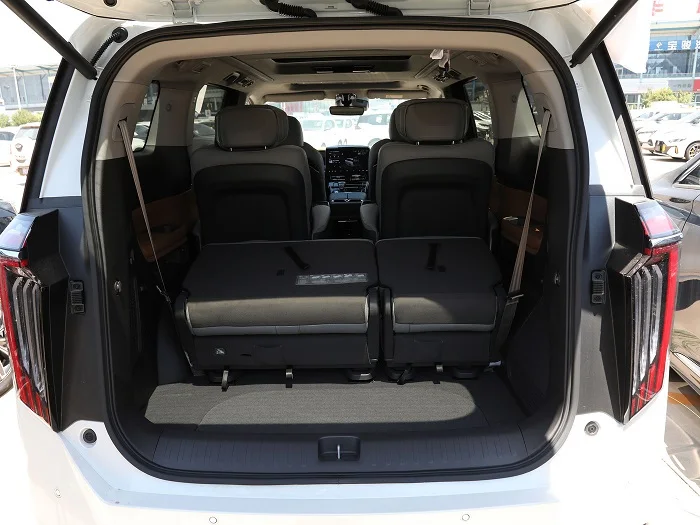GAC Trumpchi M8 ChuanQi M8 MPV Hybrid New Energy 7 Seats MPV Made in ...