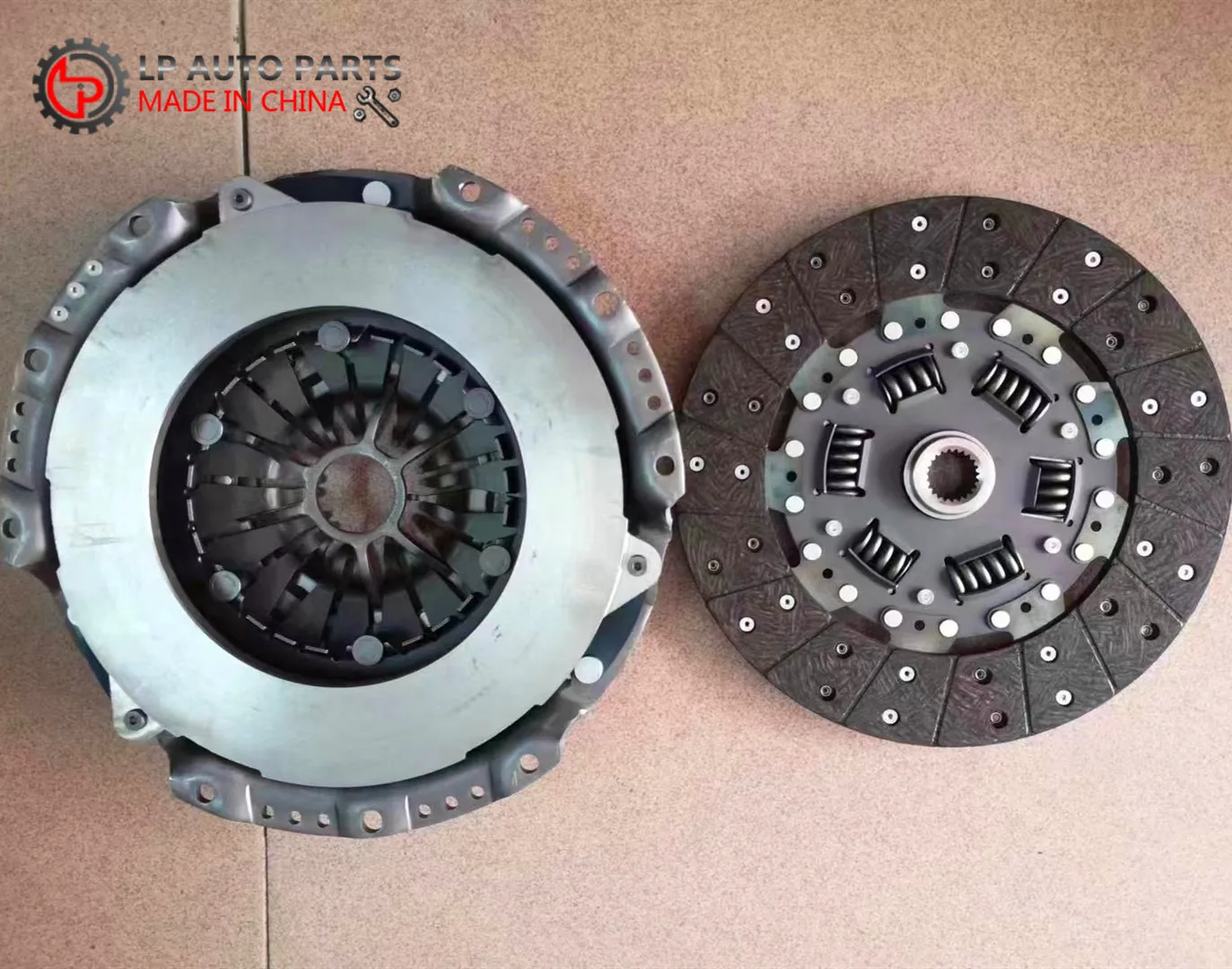 2300A074 Clutch Disc Cover Pressure Plate Kit for Mitsubishi Pajero Sport