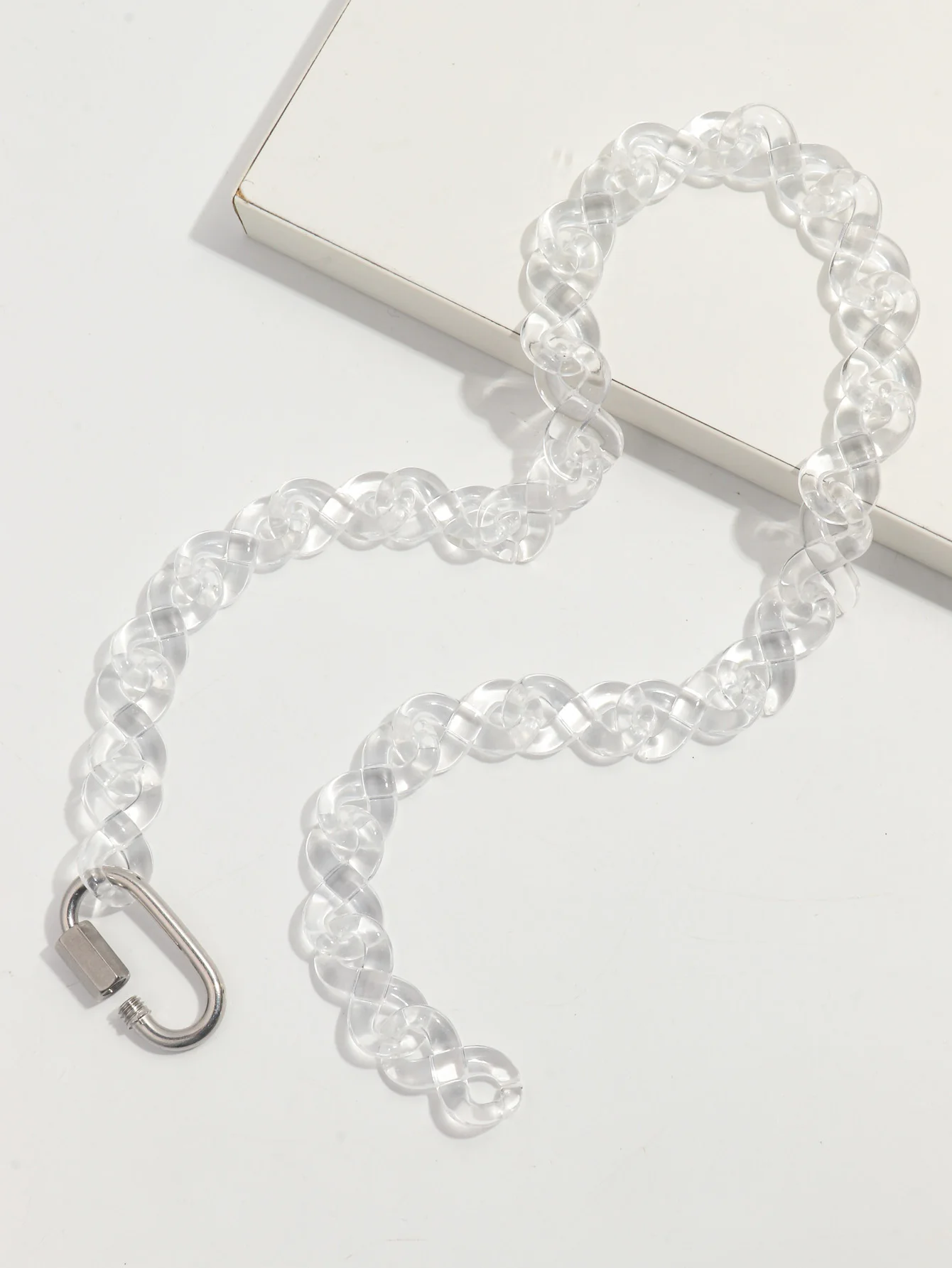 Shop Our 2024 Street Boy Hot Selling Clear Resin Link Necklace