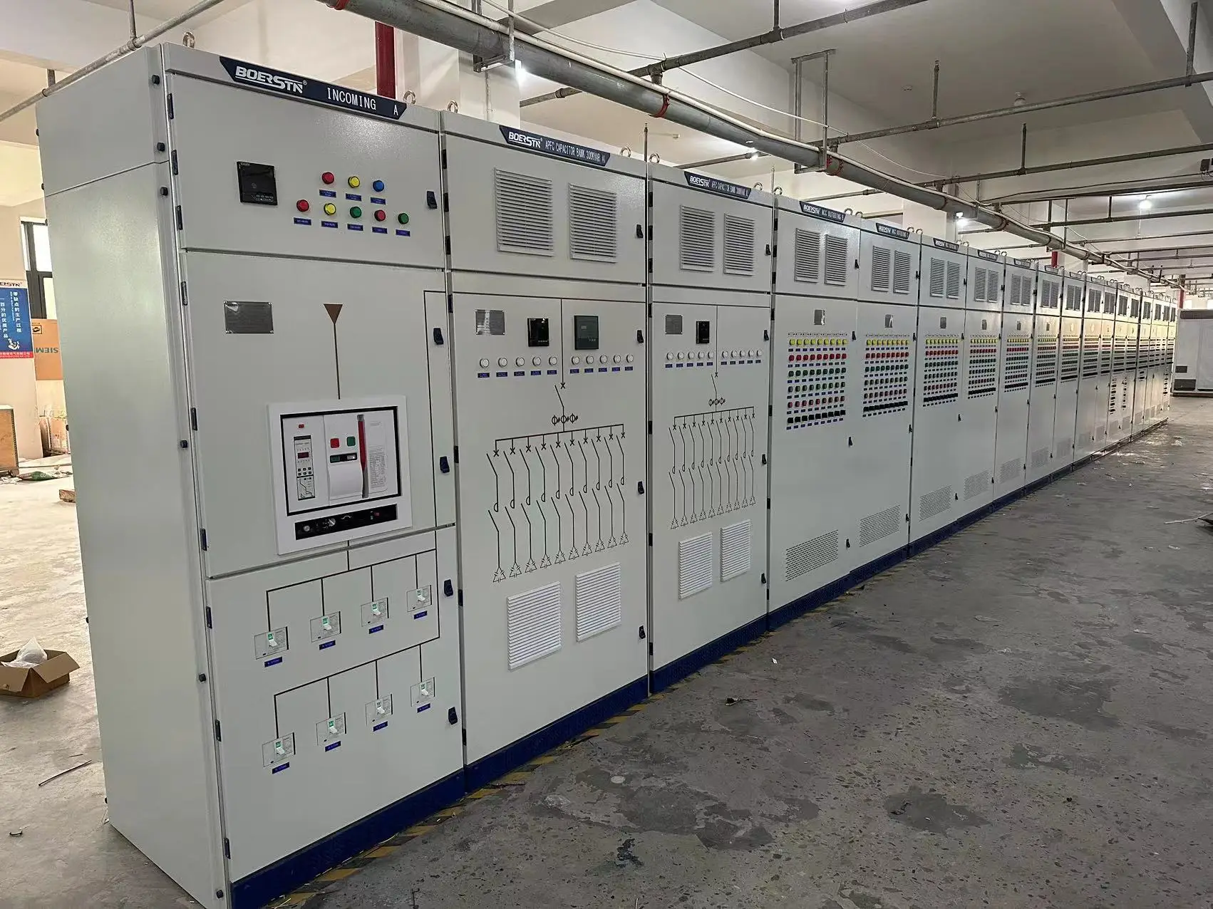 Three Phase Low Voltage Electrical Power and Motor Control Center MCC ...