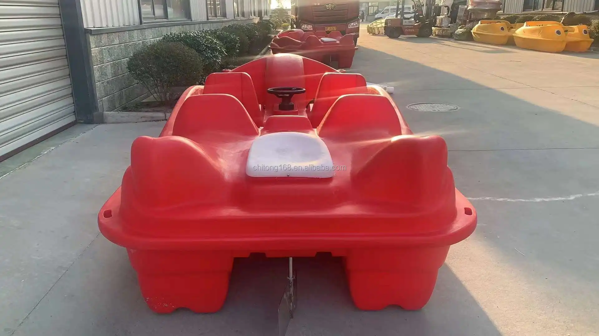 Outdoor Floating Boat Water Park Plastic Rowing Boat With Solar Panel ...