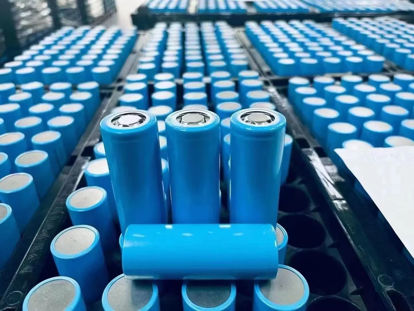 Grade a EV C40 20Ah Lifepo4 Cylindrical EV Cell 32700 33140 Cylinder ...