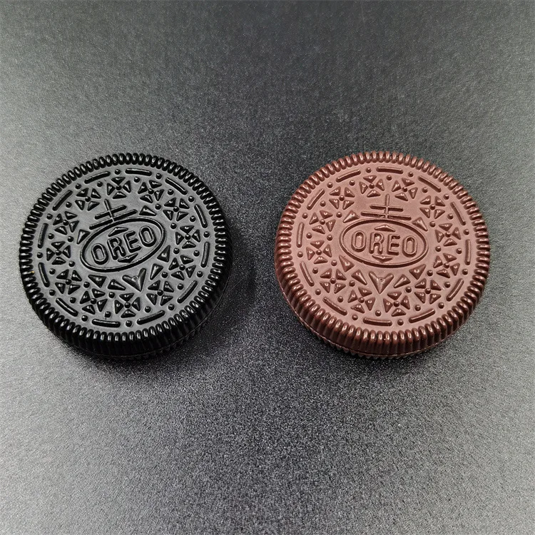 Edc Hand Pushes The Coin Simulation Toy Biscuit Oreo Model To Vent The ...