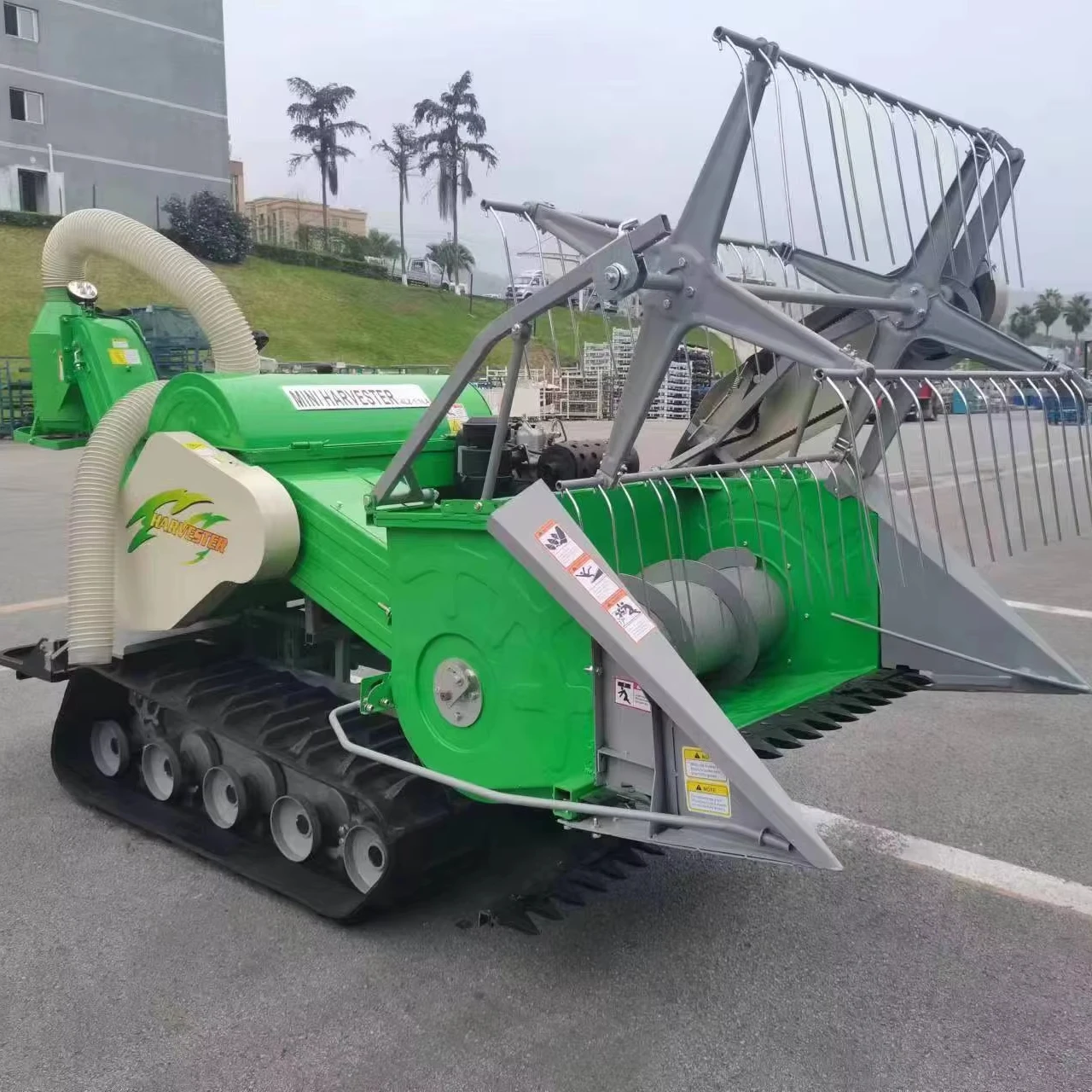 Rice Combine Harvester Crawler Rice and Wheat Combine Harvester diesel ...