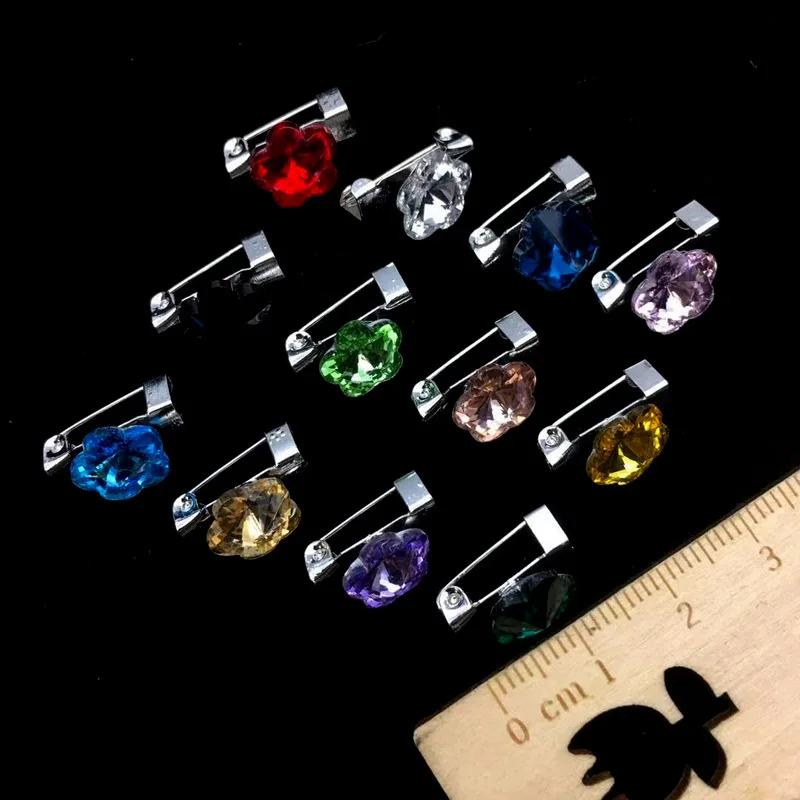Magnetic Designer Brooch Ladies Pins Women Men Luxury Cc Flower ...