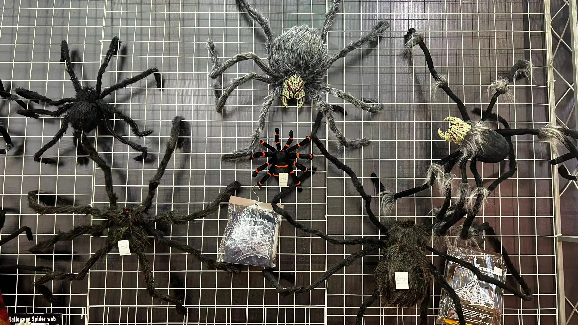50 Inch Halloween Giant Spider Scary Big Spider Halloween Outdoor Yard ...