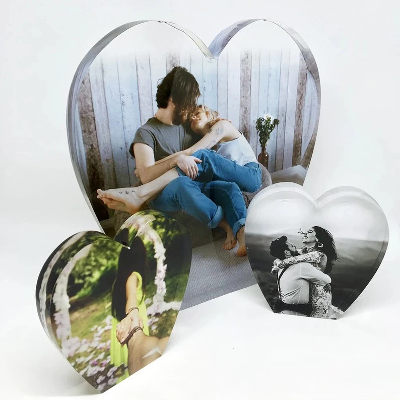 JAYI Custom Clear Acrylic Heart Shape Photo Frame Block