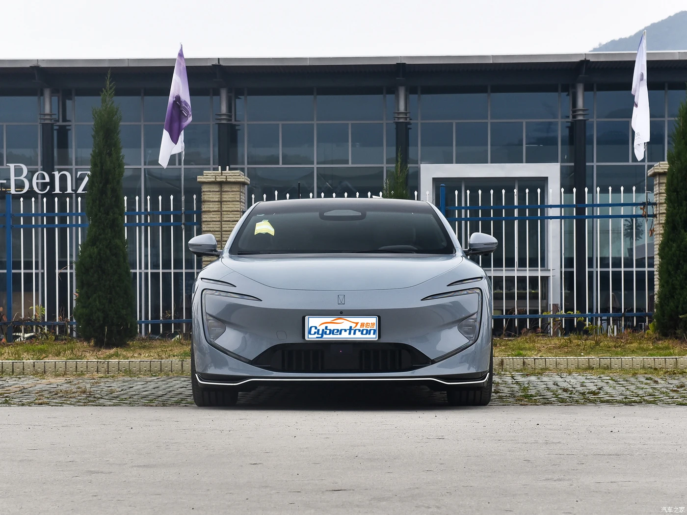 Avatr 12 2025 - High End New Energy Vehicle Luxury Coupe