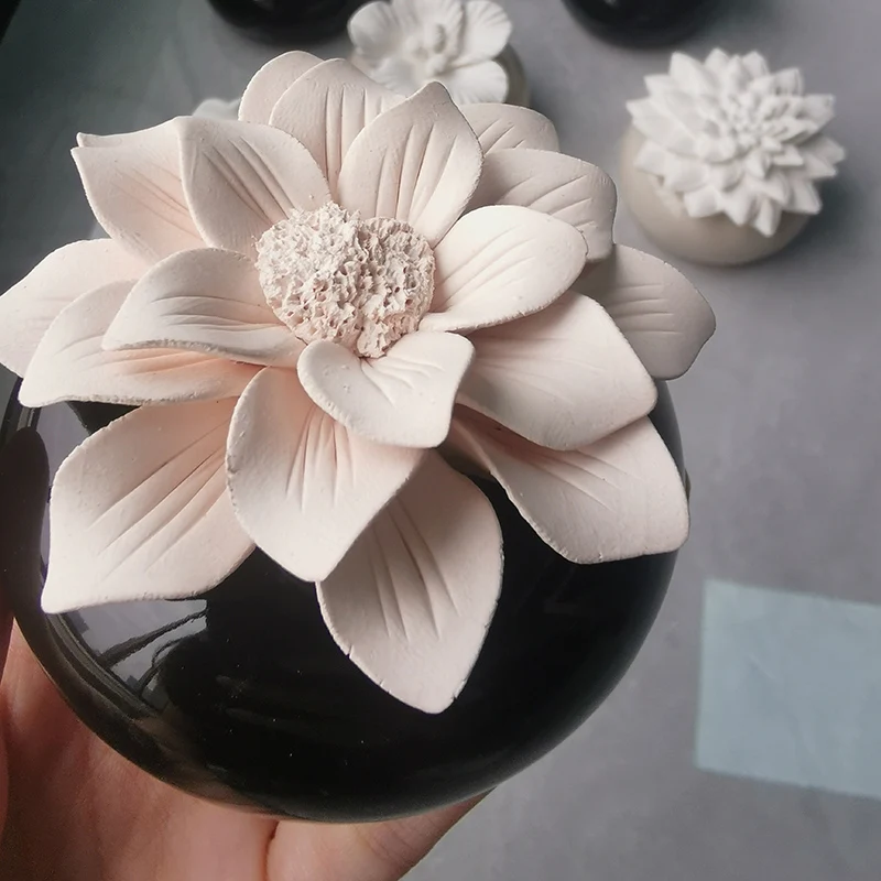 Custom Ceramic Flower Reed Diffuser Ceramic Jar Aroma Diffuser White ...