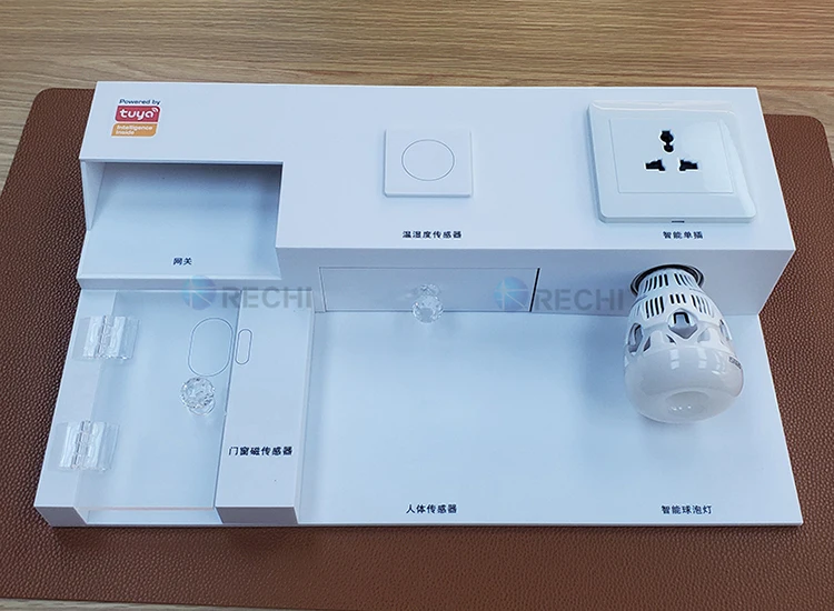 RECHI Custom L Shape Counter Wood Wallets POS Display Stand