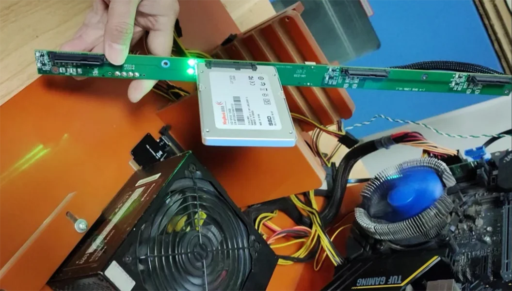 支持SATA-I，II，III SAS-I，II硬盘服务器背板4HDD-SATA & SAS| Alibaba.com