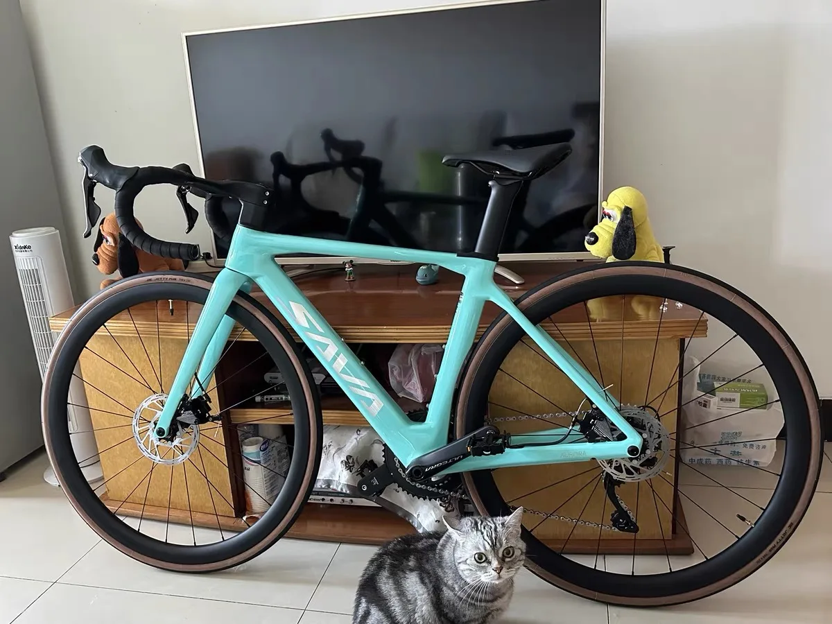 SAVA A7 Racing Road Bike - Lightweight Carbon Fiber Bike