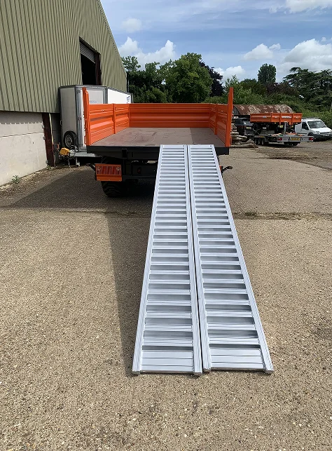 2.5Meter 3T Aluminium Loading Ramps Heavy Duty Rubber Track Use ...